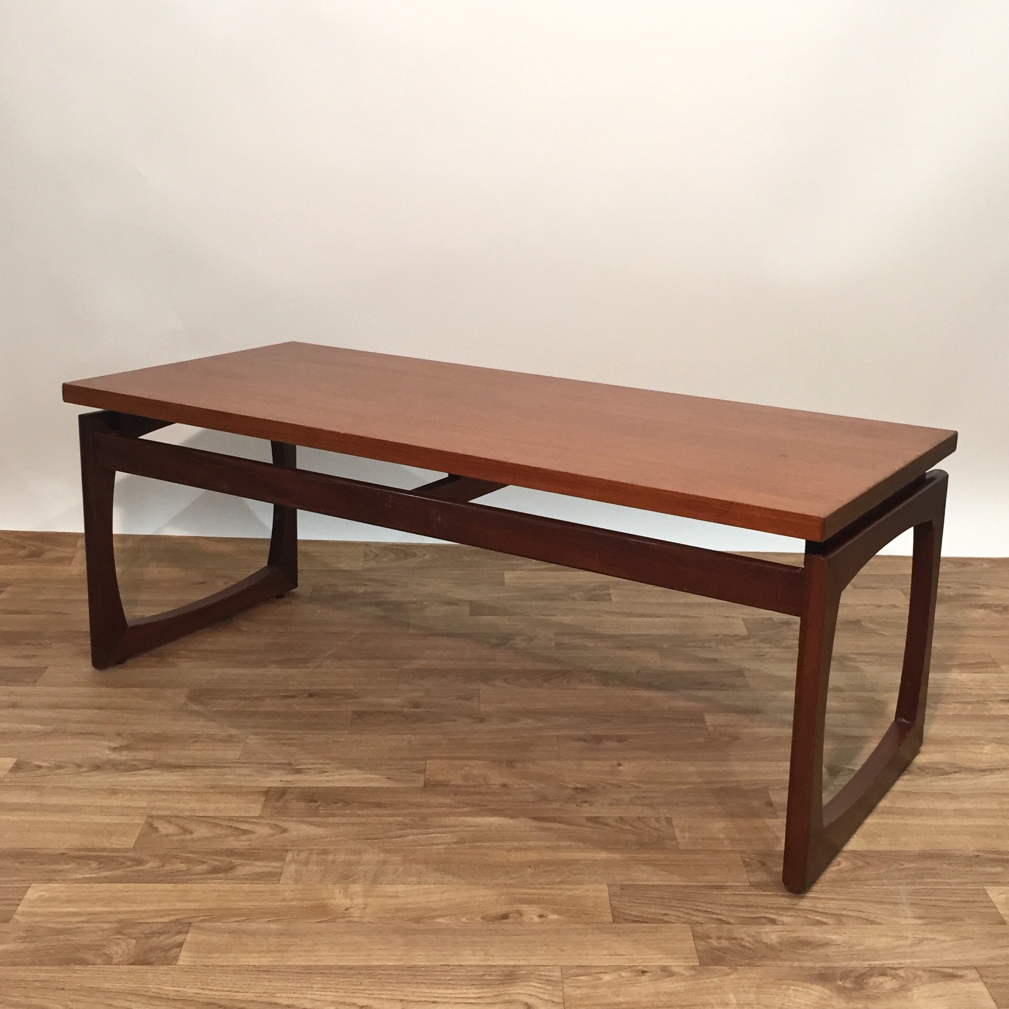 Table basse Quadrille de GPlan - BINDIES